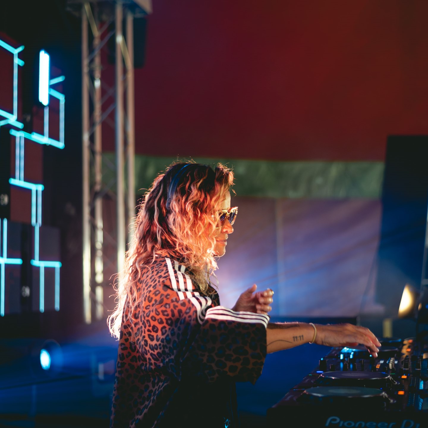 Sarah Jae · Artist Profile