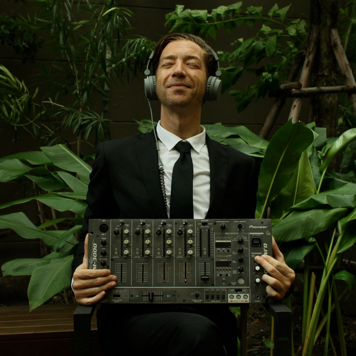 Scott Hess · Biography