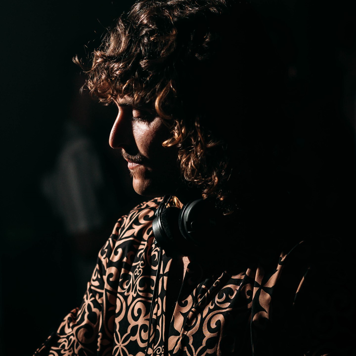 Sensy Artist Profile