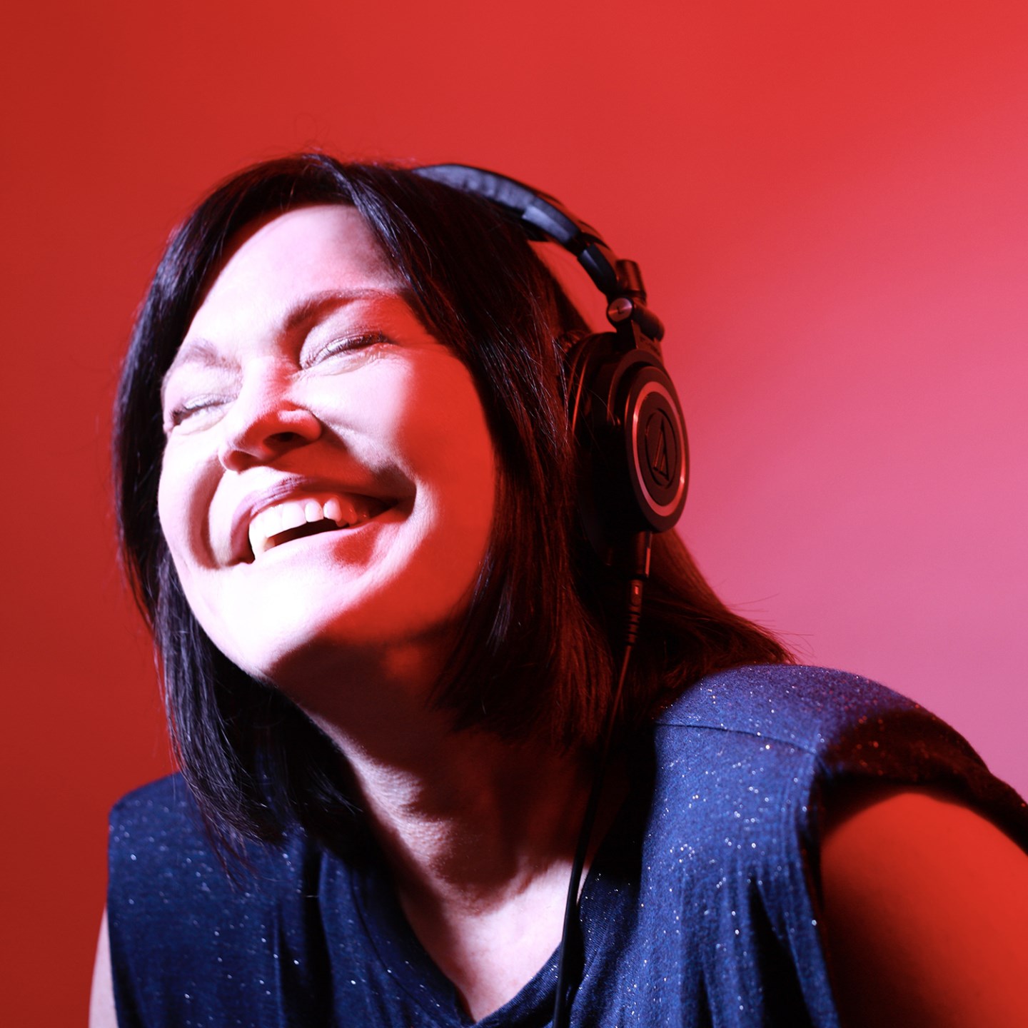 Shell Robinson · Artist Profile