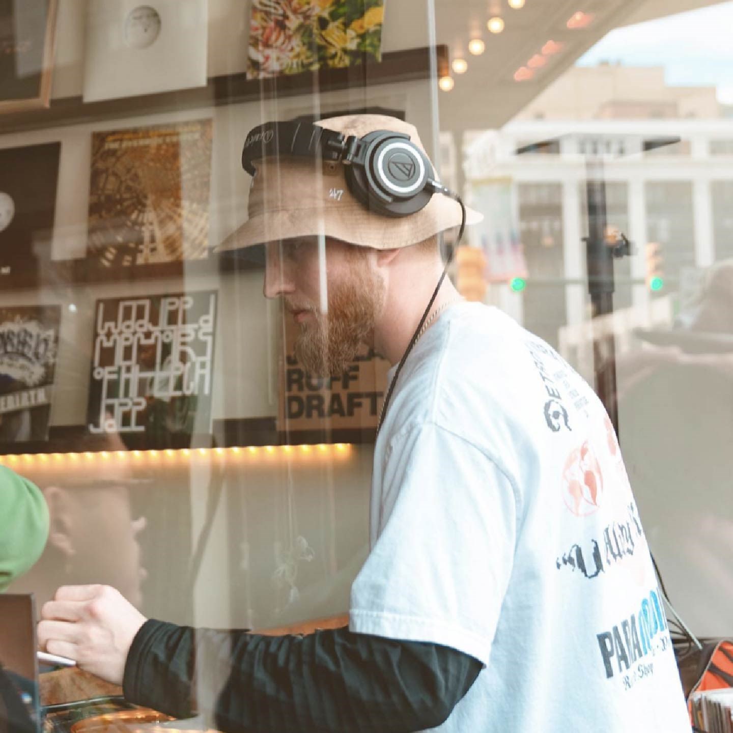 Simple Cuts · Artist Profile