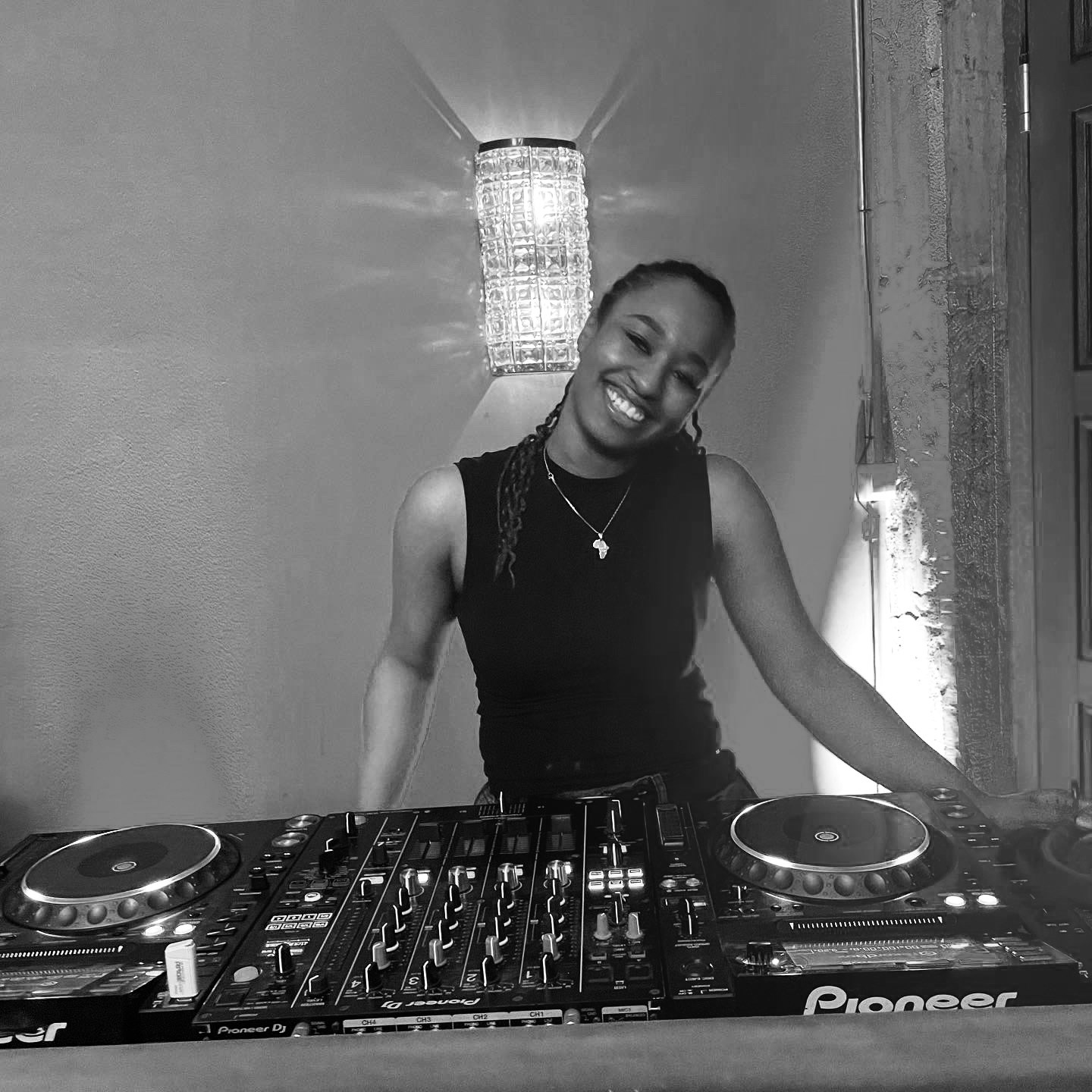 simzzz · Tour Dates & Tickets