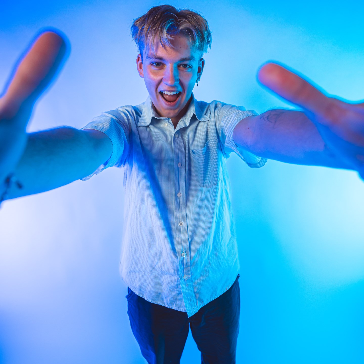 Sixten (2) · Artist Profile