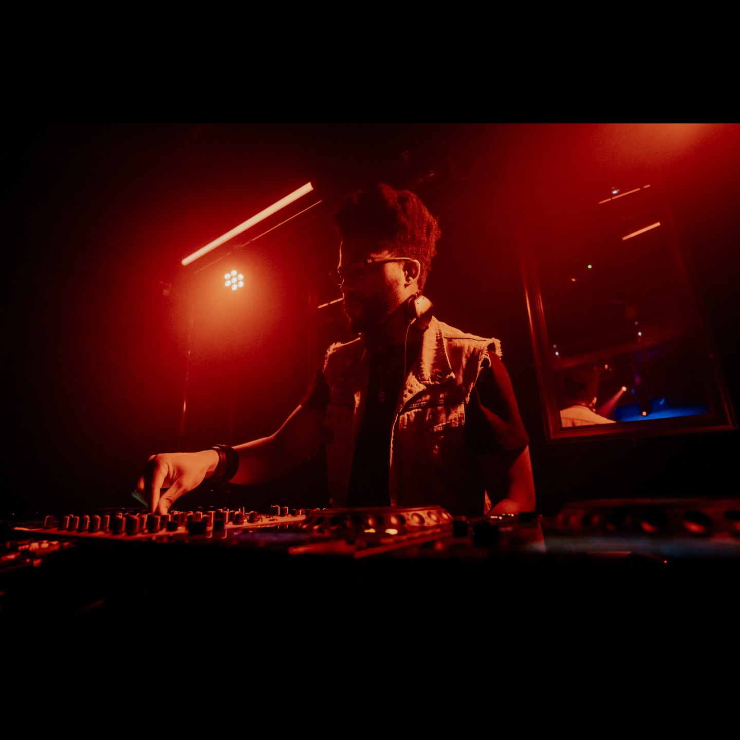 STUKES · Artist Profile