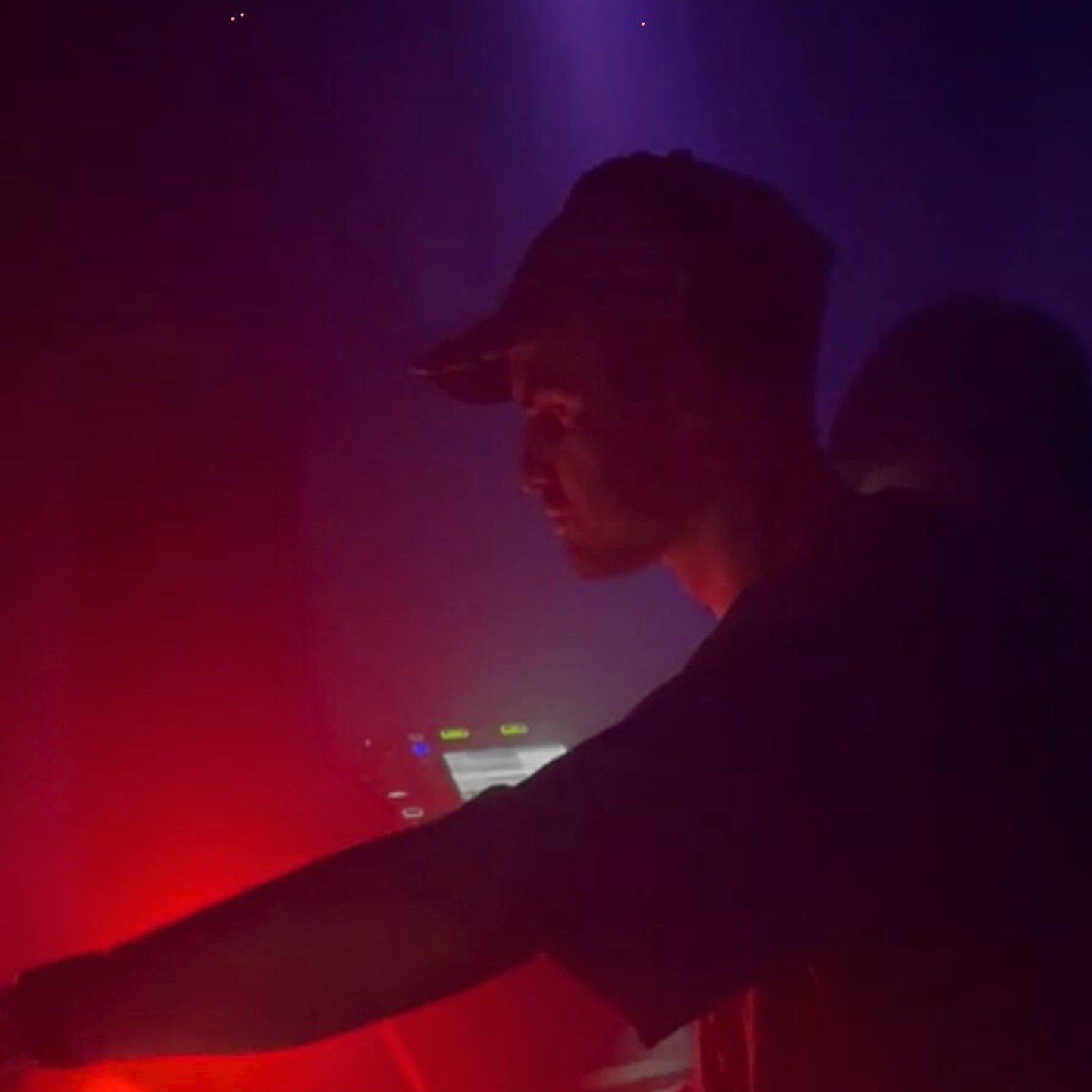 Syz · Artist Profile