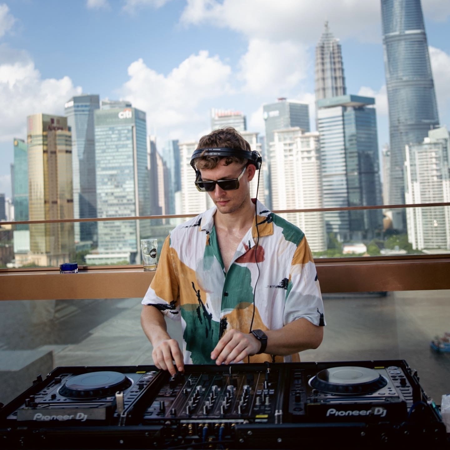 Sziko Bakos · Artist Profile