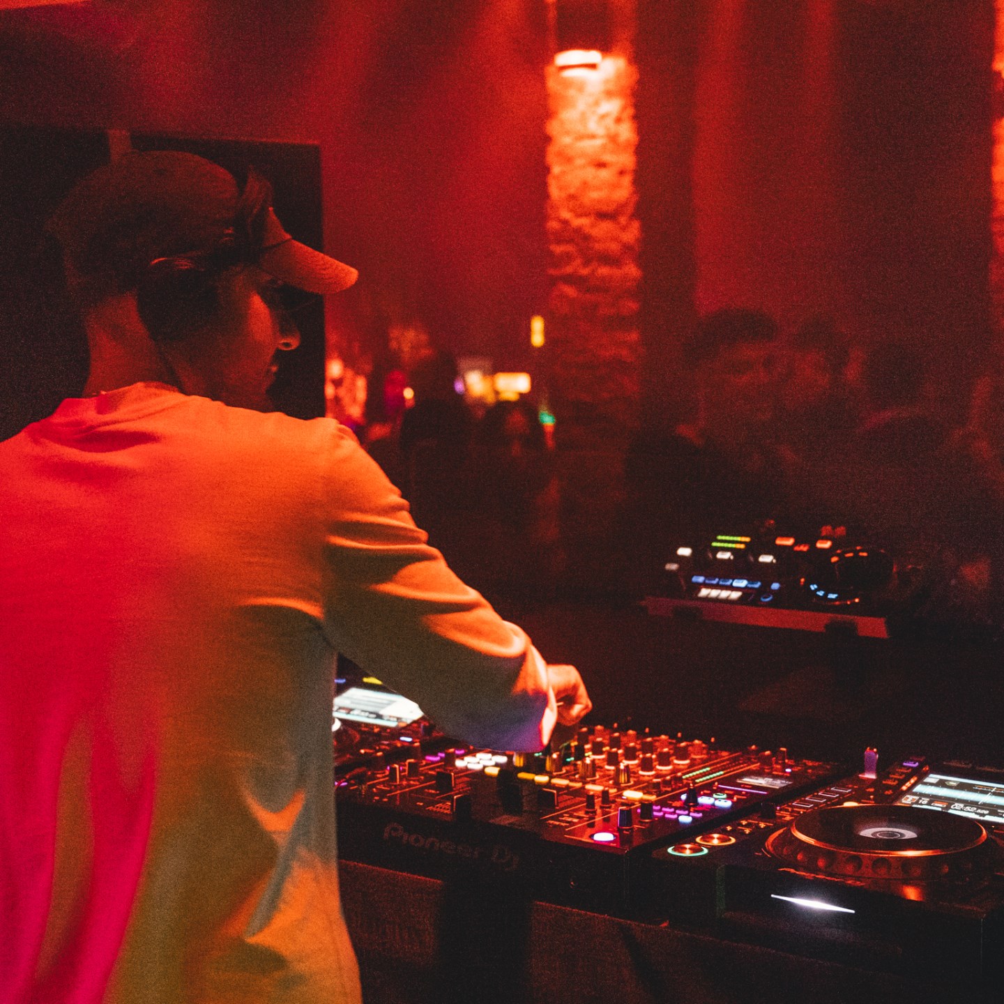 Tacchi · Artist Profile