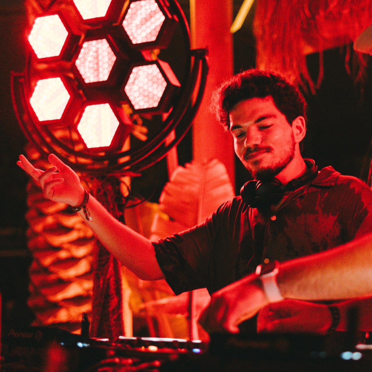 tchag · Tour Dates & Tickets