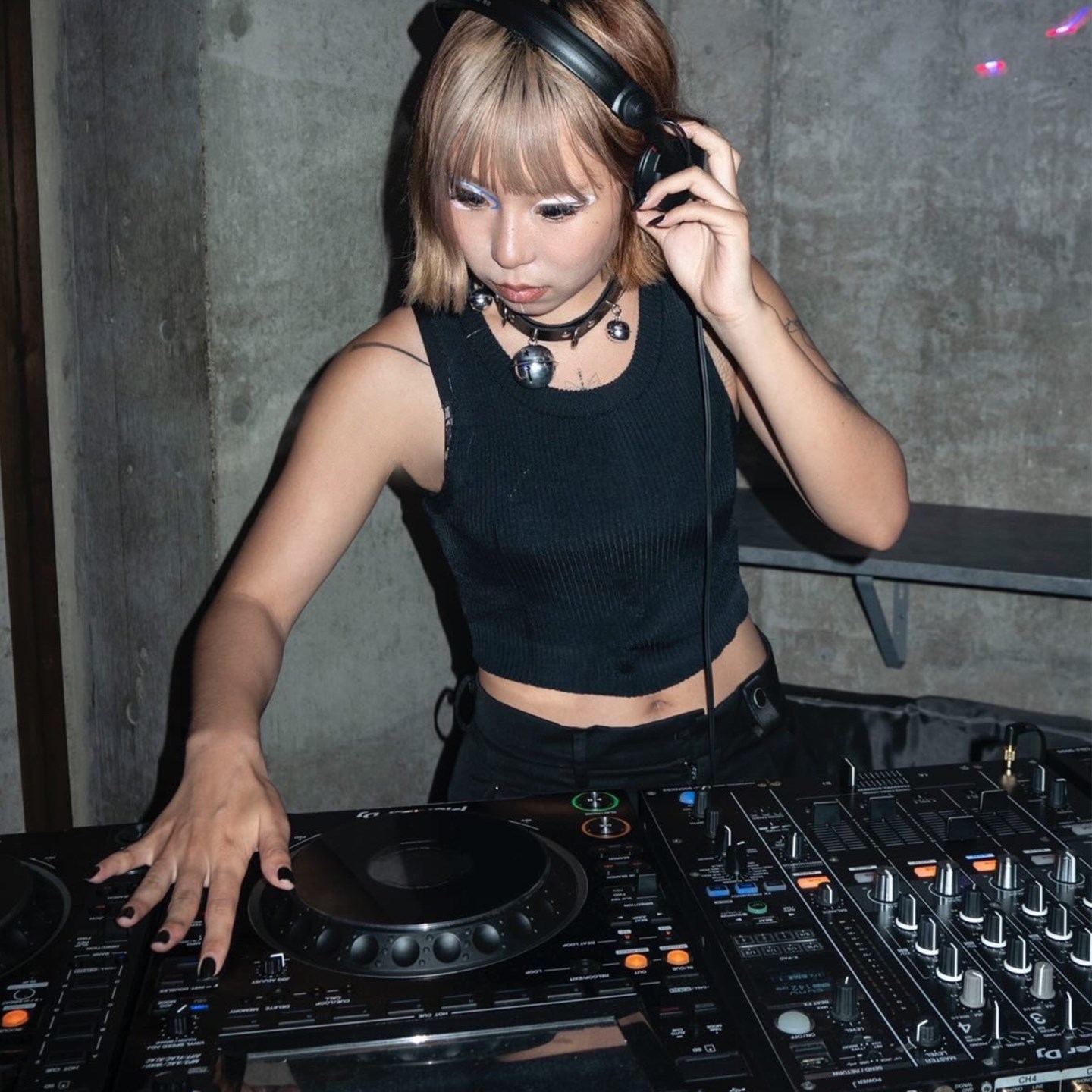 TEI TEI · Artist Profile