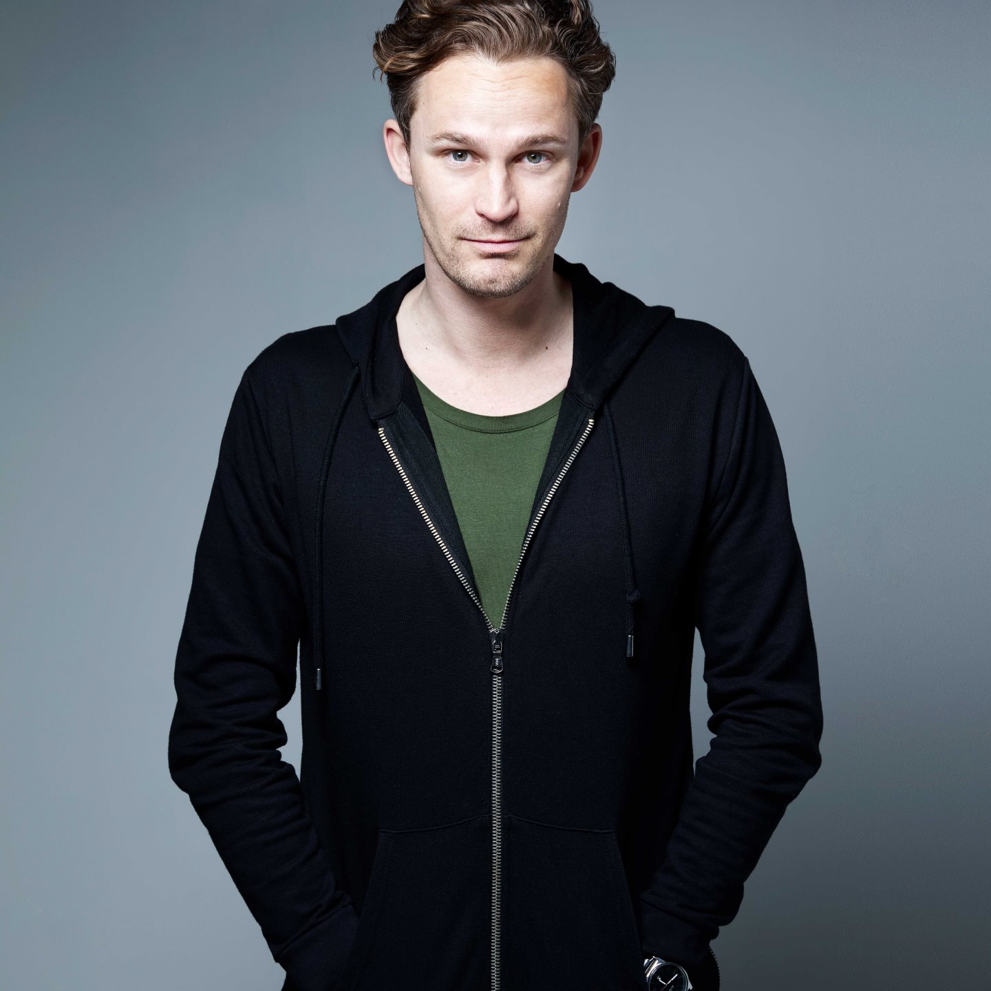 Man With No Shadow · Artist Profile