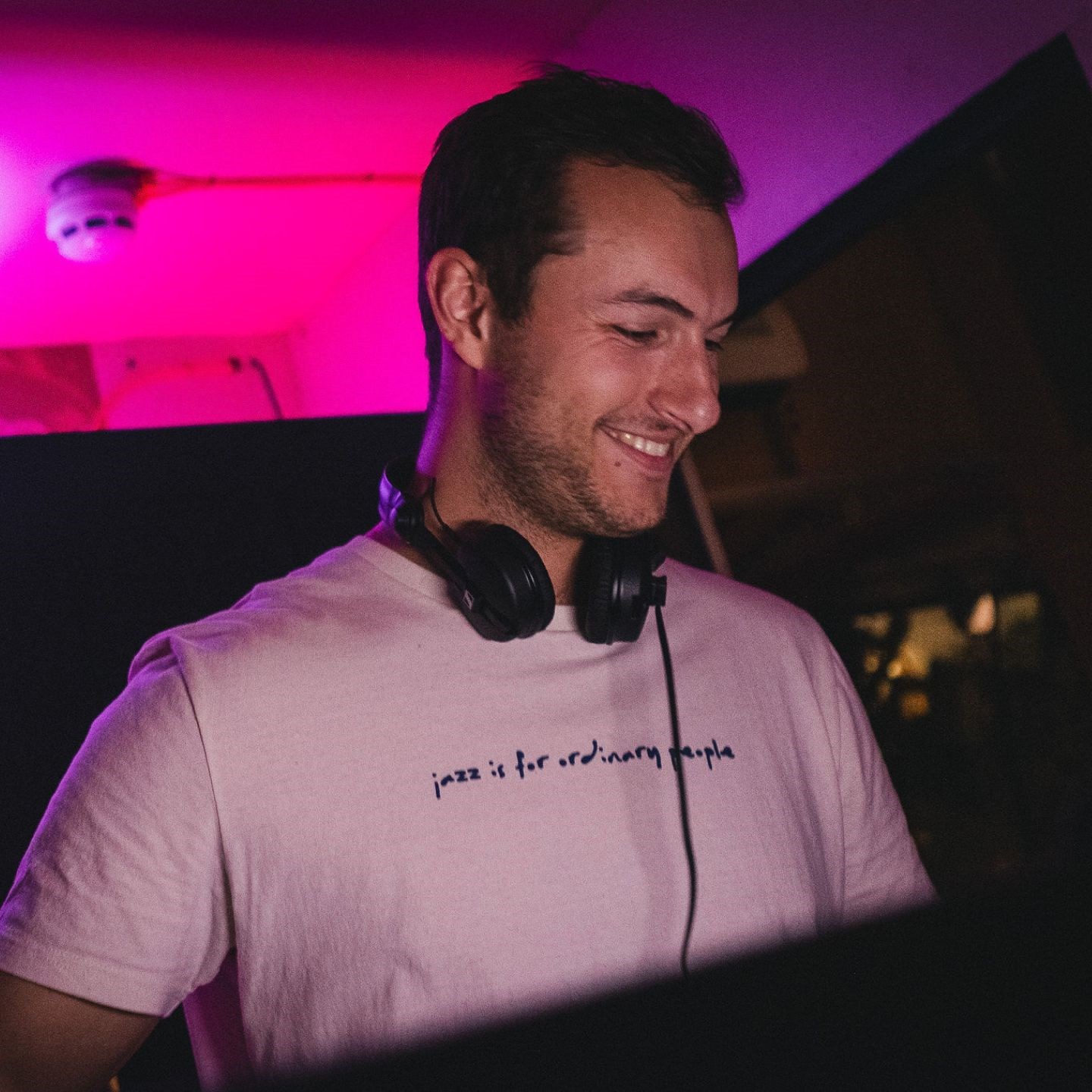 Theo T · Artist Profile