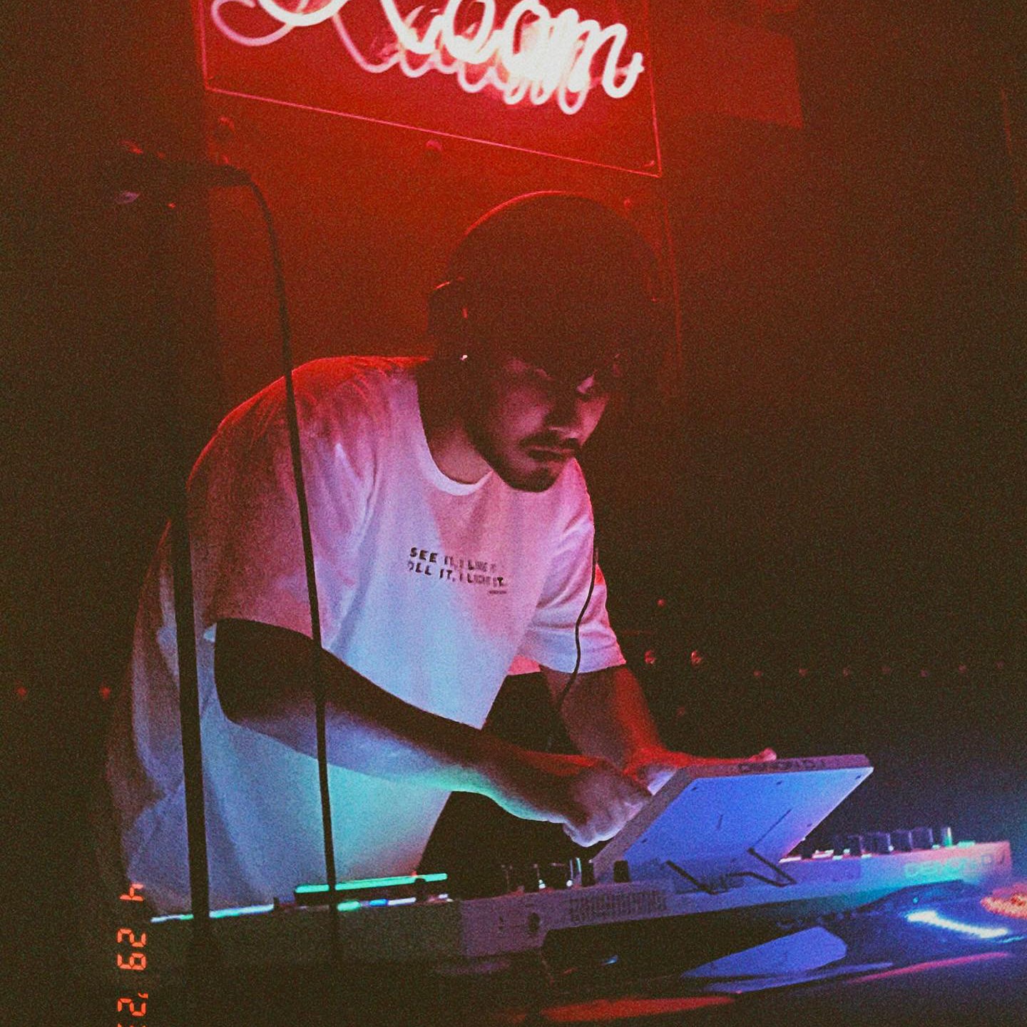 Theus Artist Profile