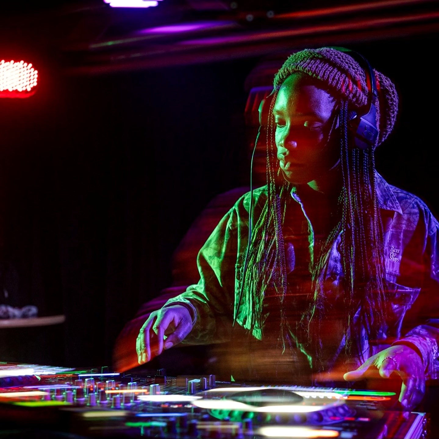 TJ Traxx · Artist Profile