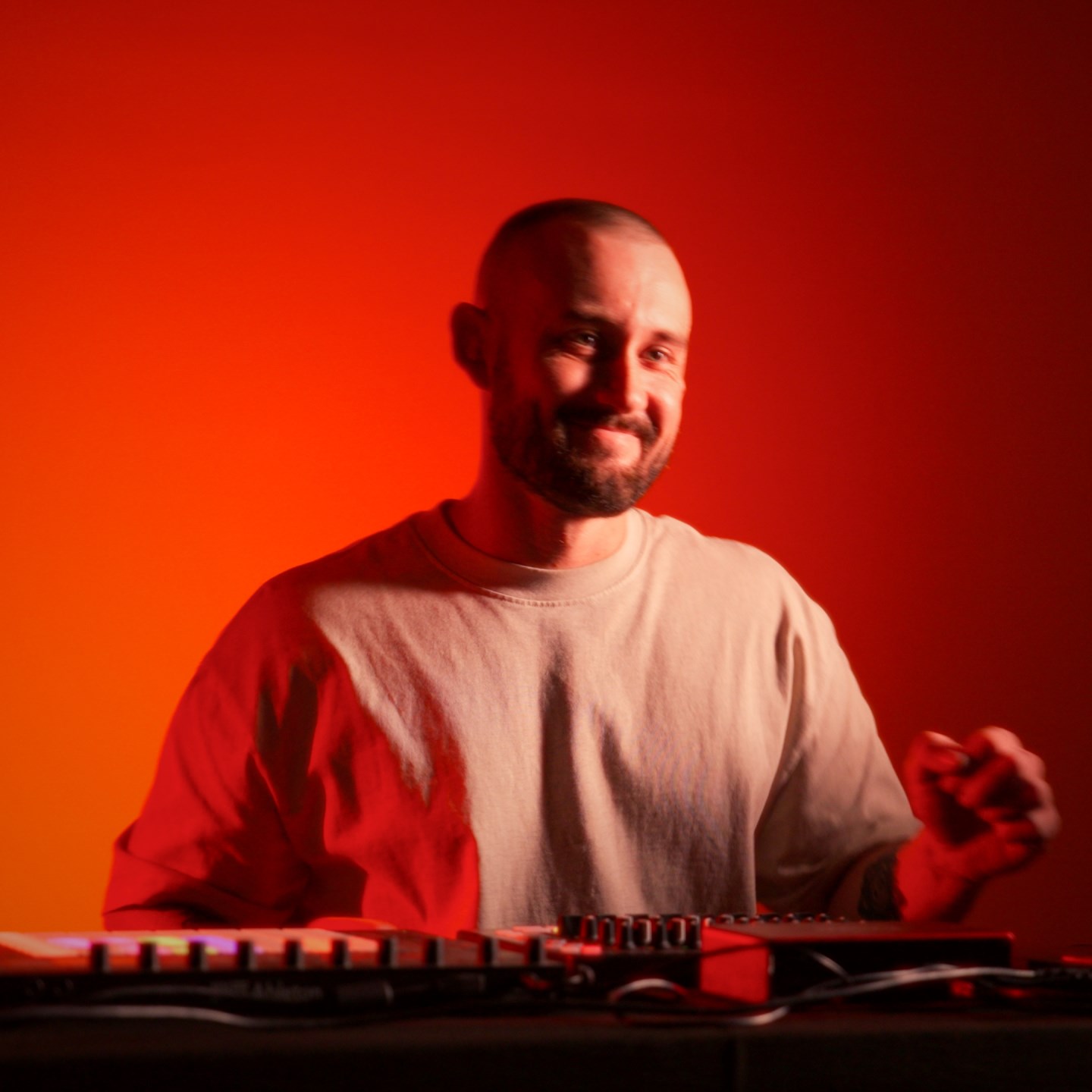Tobes · Artist Profile