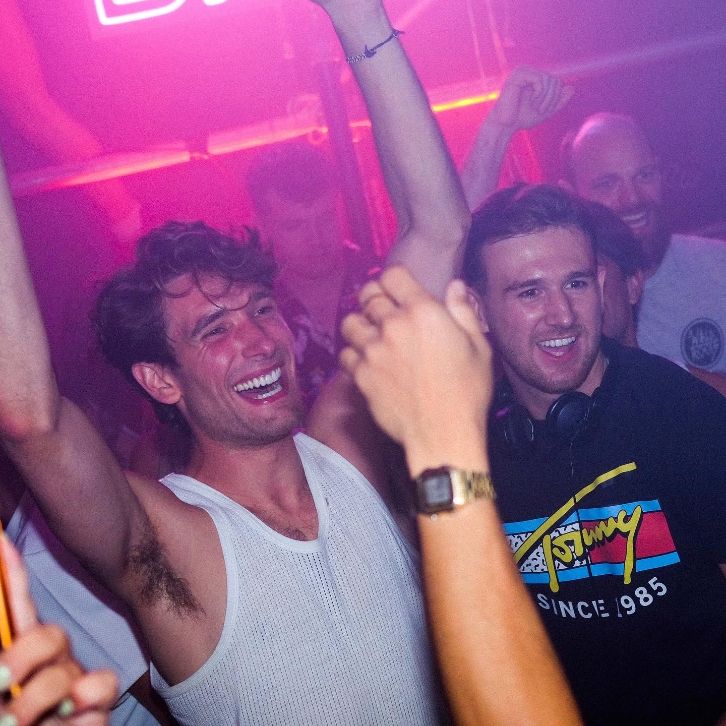 Toby Elliot · Artist Profile