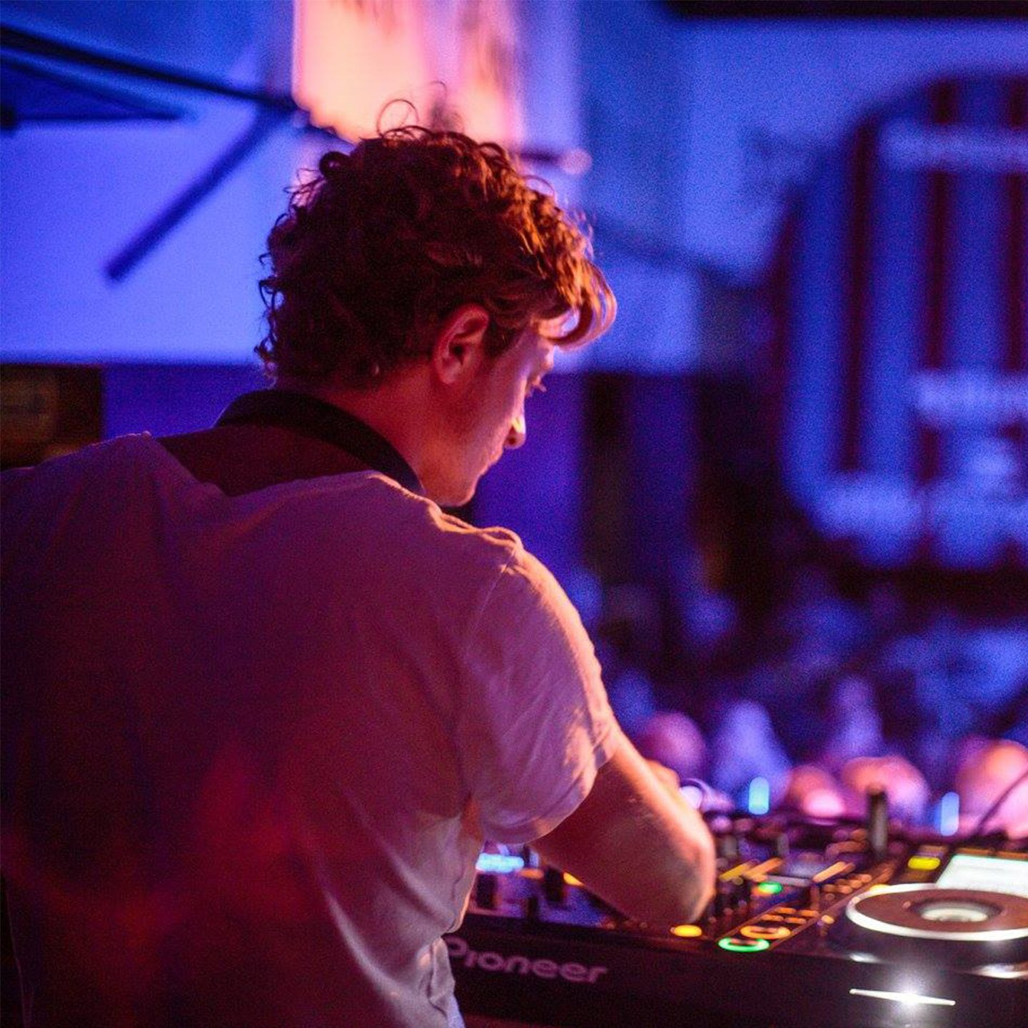 Tonti · Artist Profile