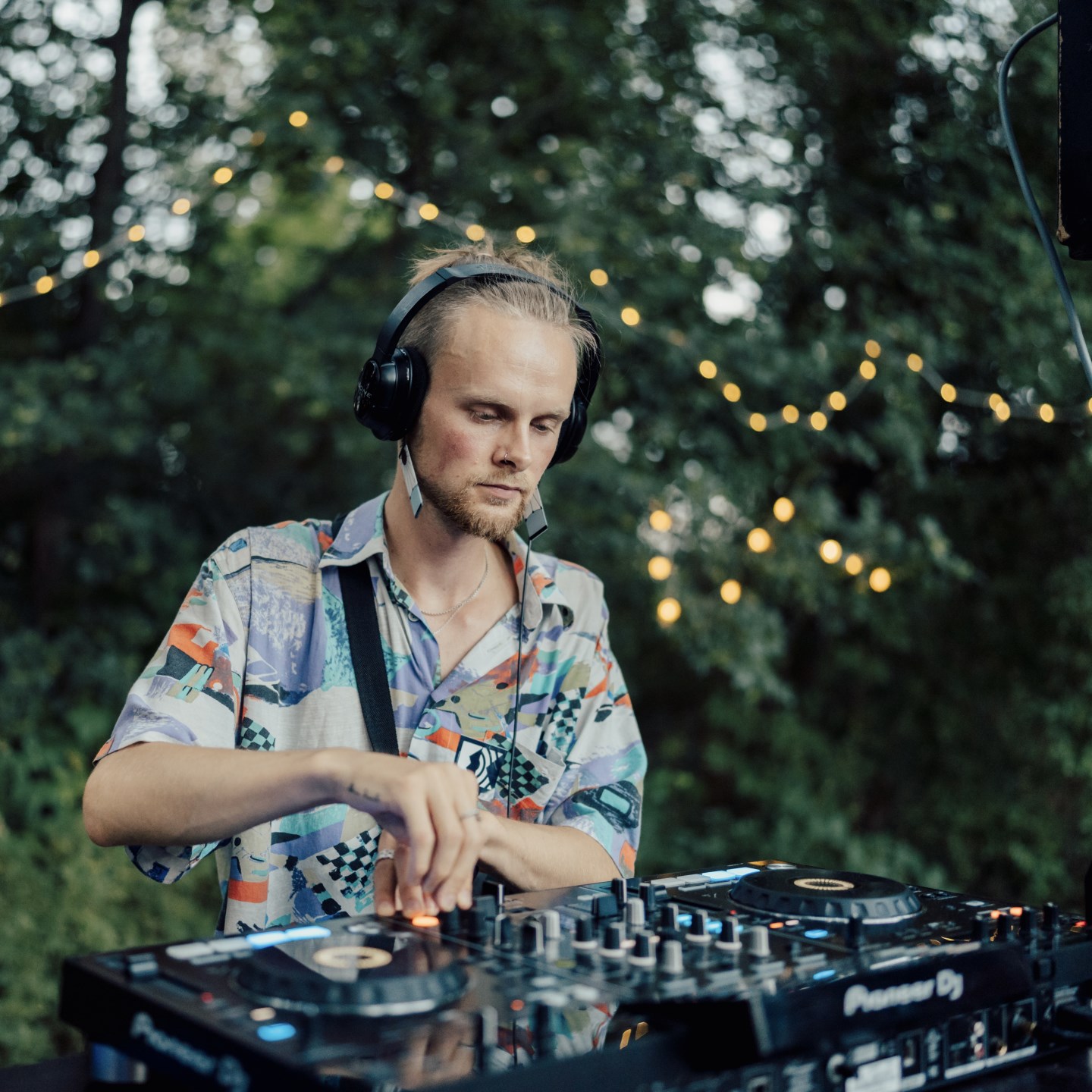 Troppo Zump · Artist Profile