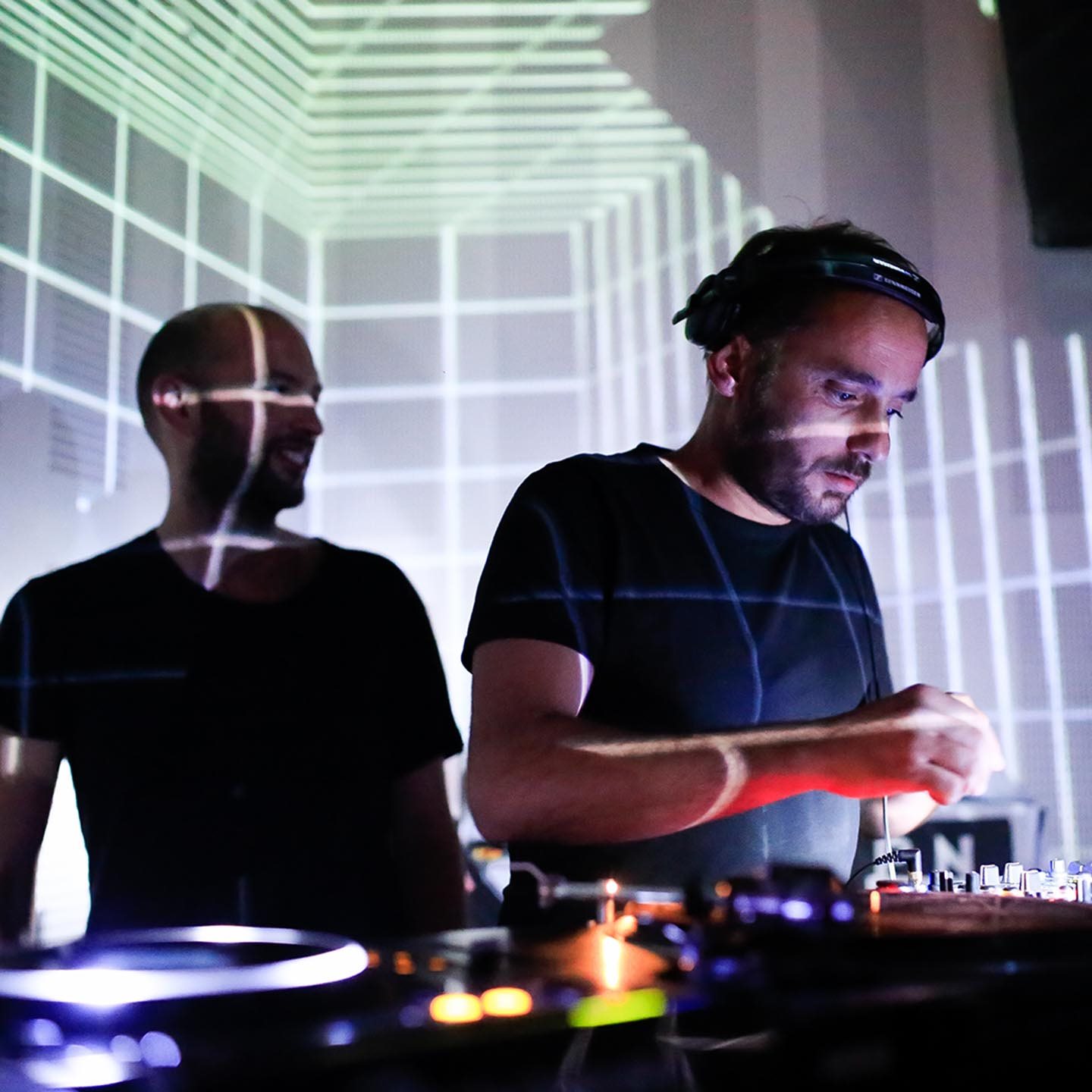 Two Diggers · Artist Profile