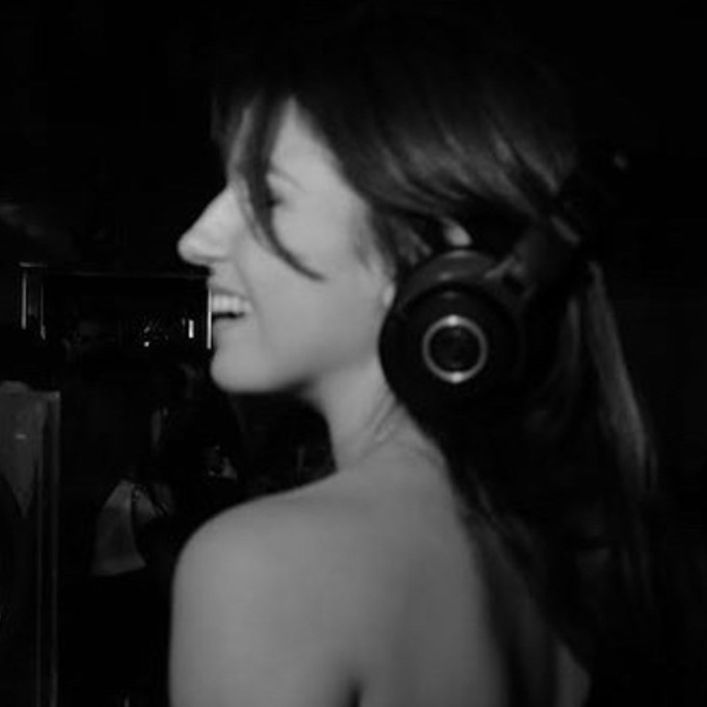 Valentine Groove · Artist Profile