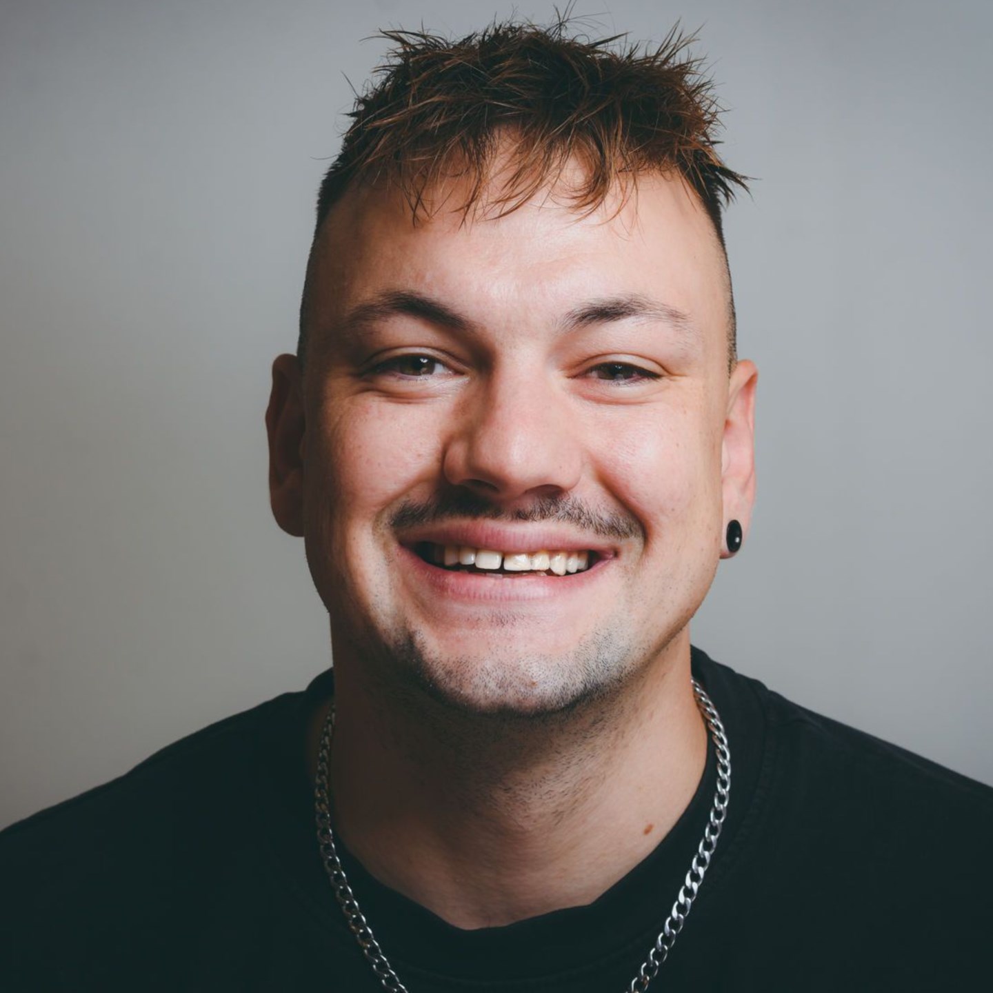 VANO · Artist Profile