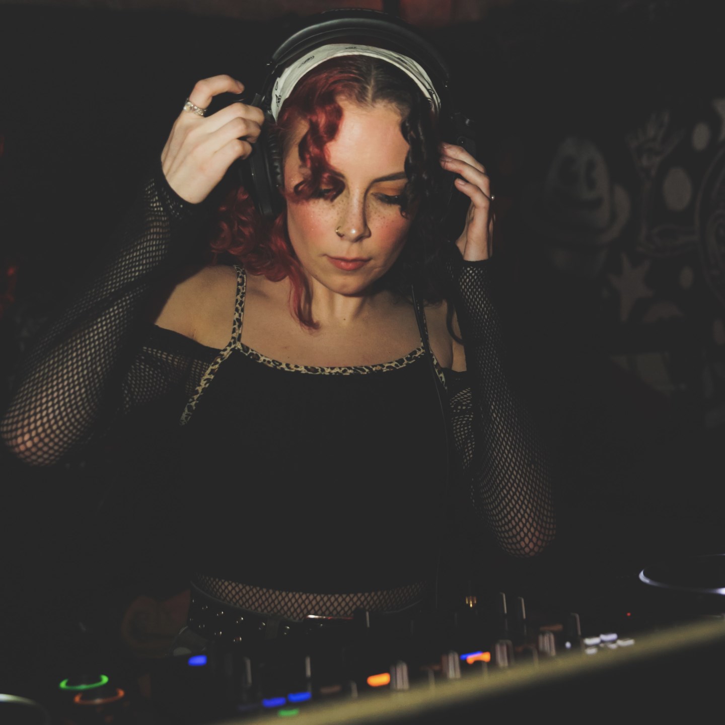 venus (2) · Artist Profile