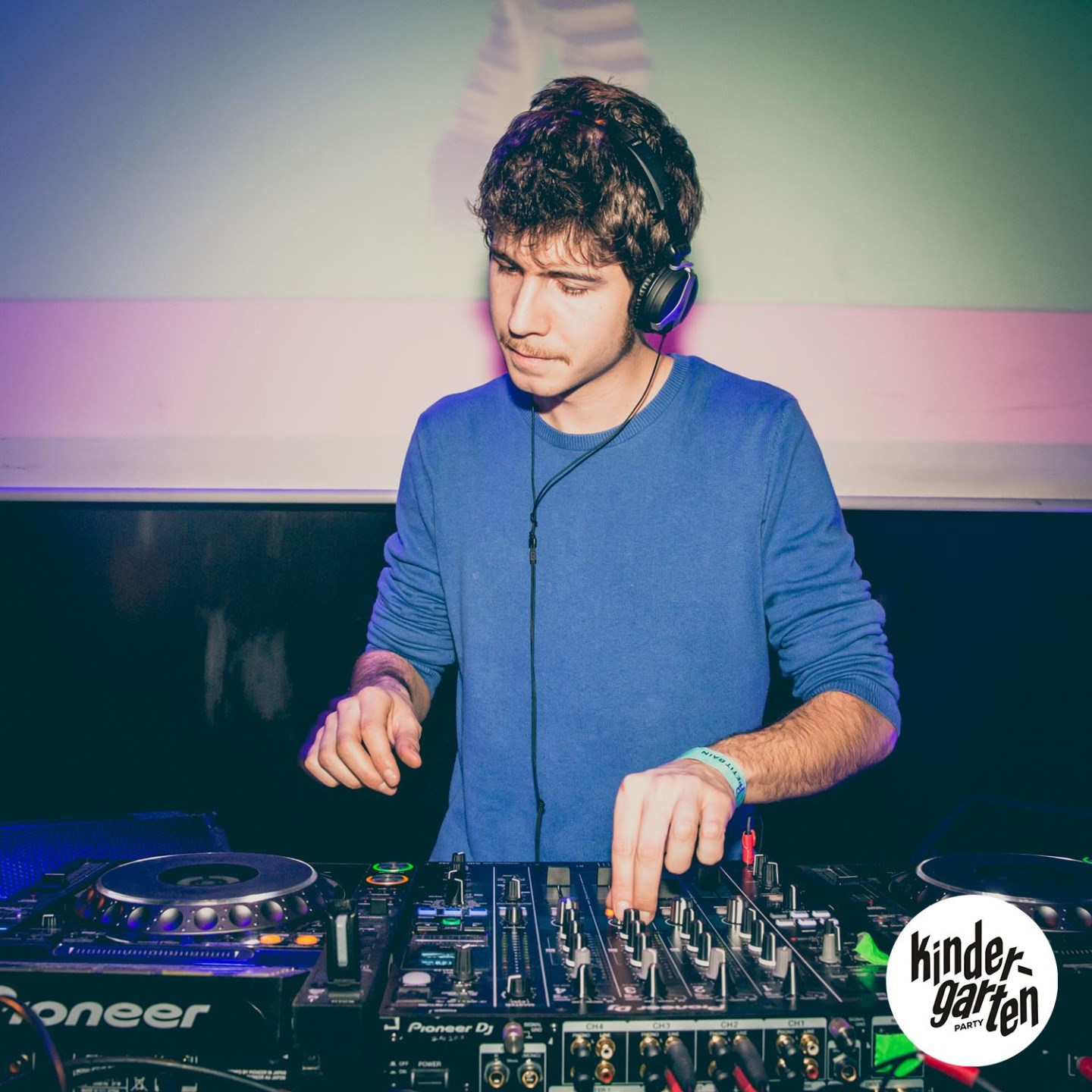 VHS (FR) · Artist Profile