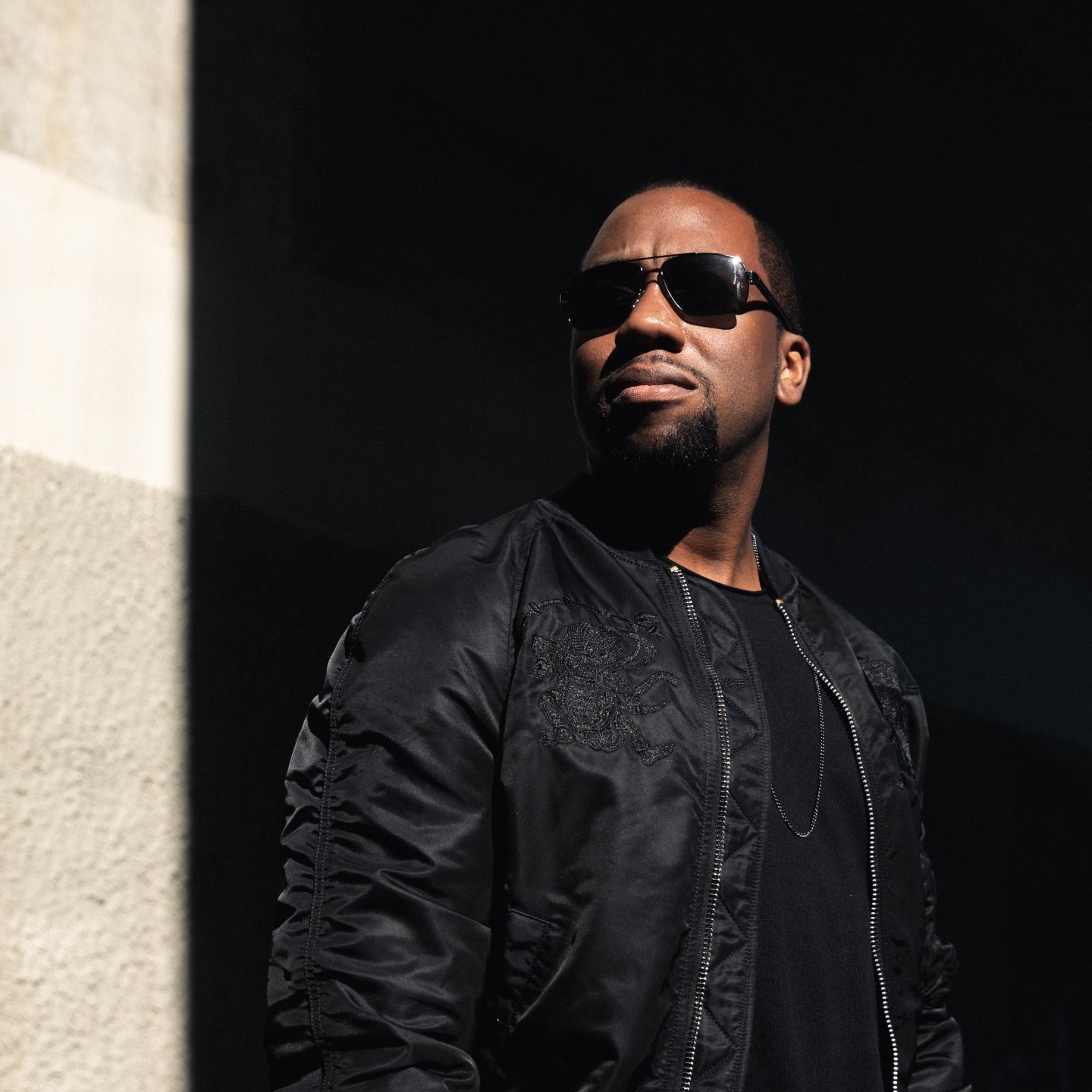 Vinson Hall · Artist Profile