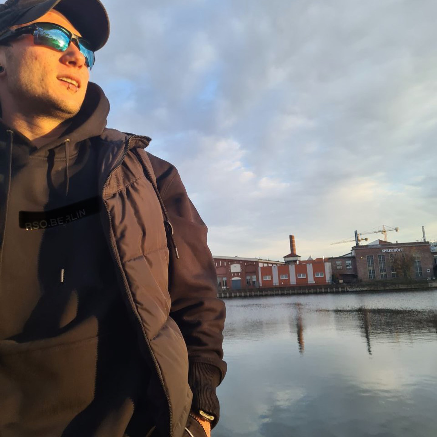 VNVK · Tour Dates & Tickets