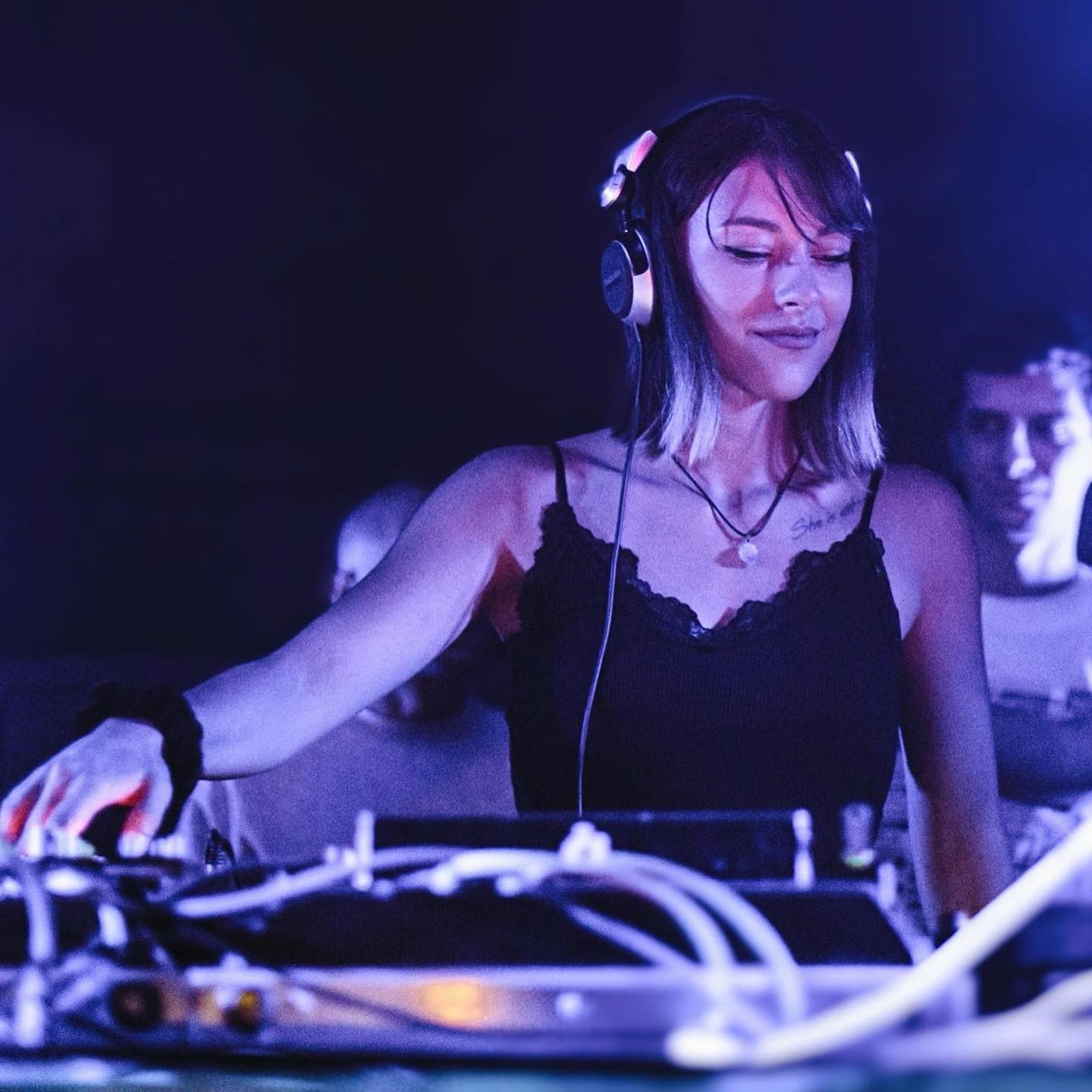 Wavy · Artist Profile