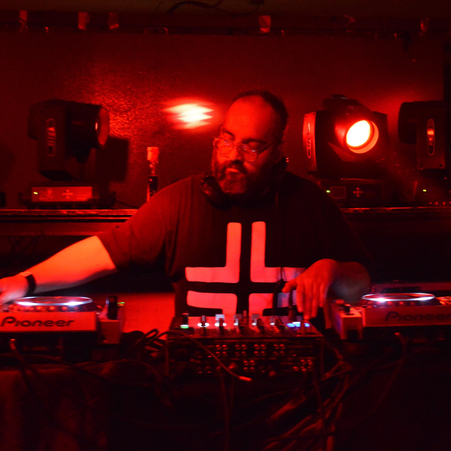 Xtralarge · Artist Profile