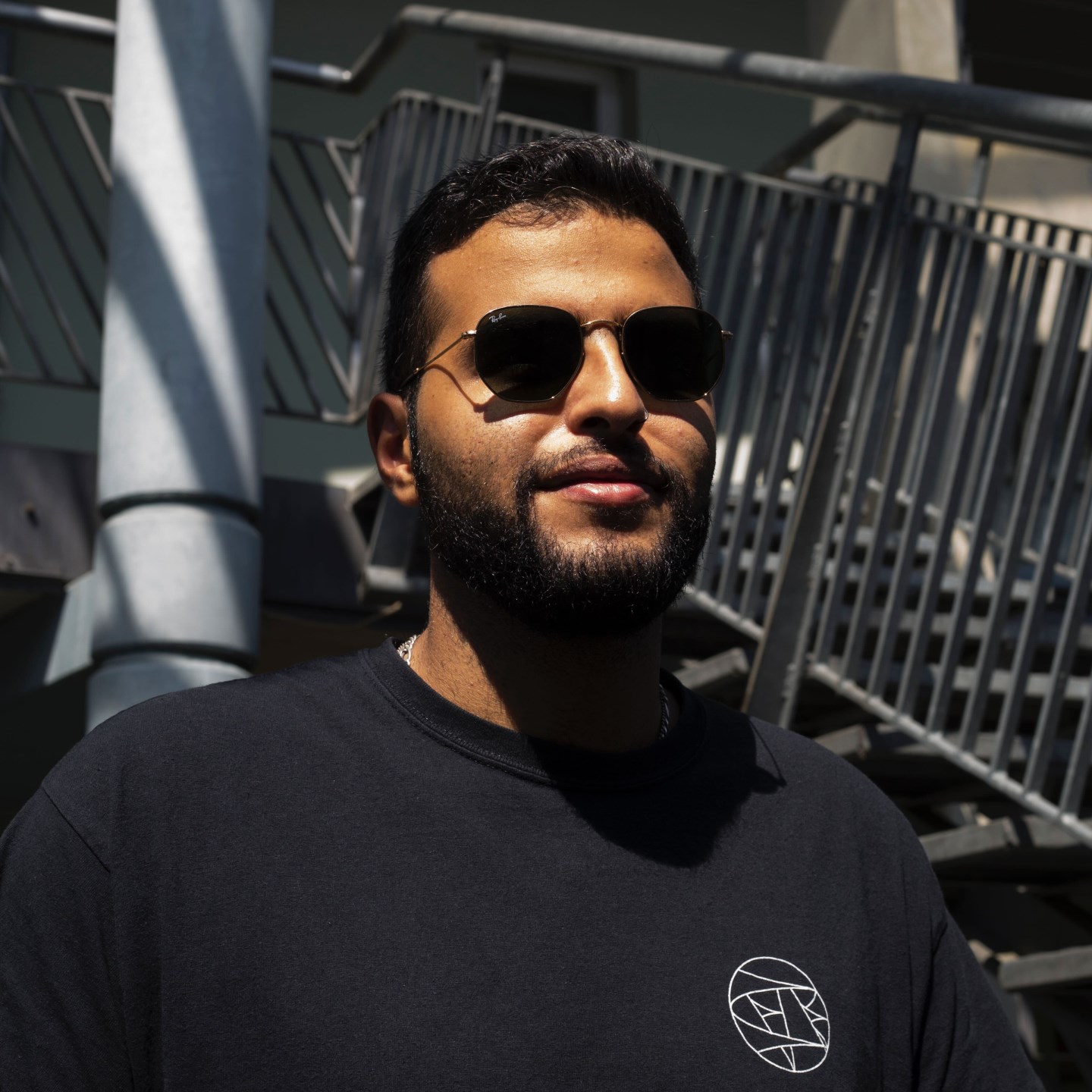 YA Z AN · Artist Profile