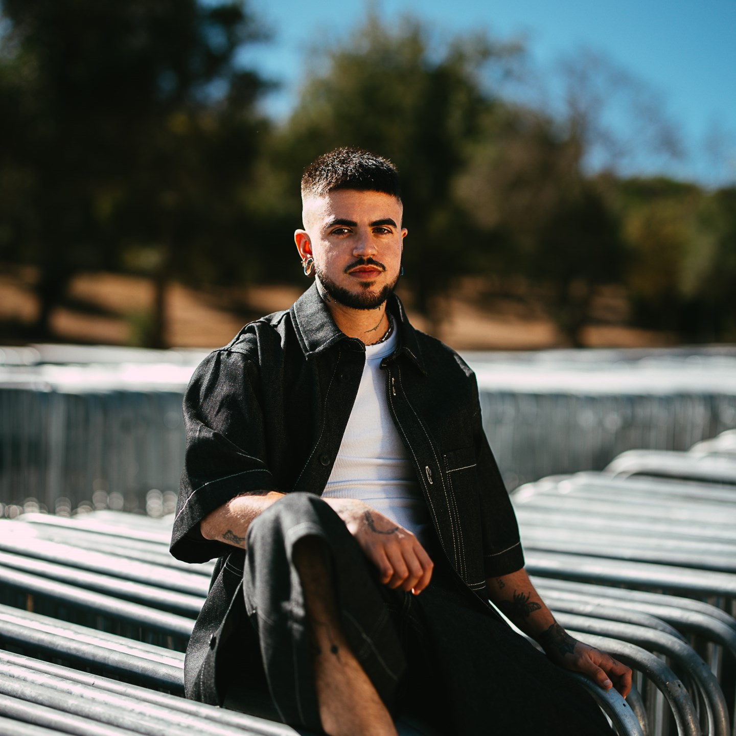 Yizhaq · Artist Profile
