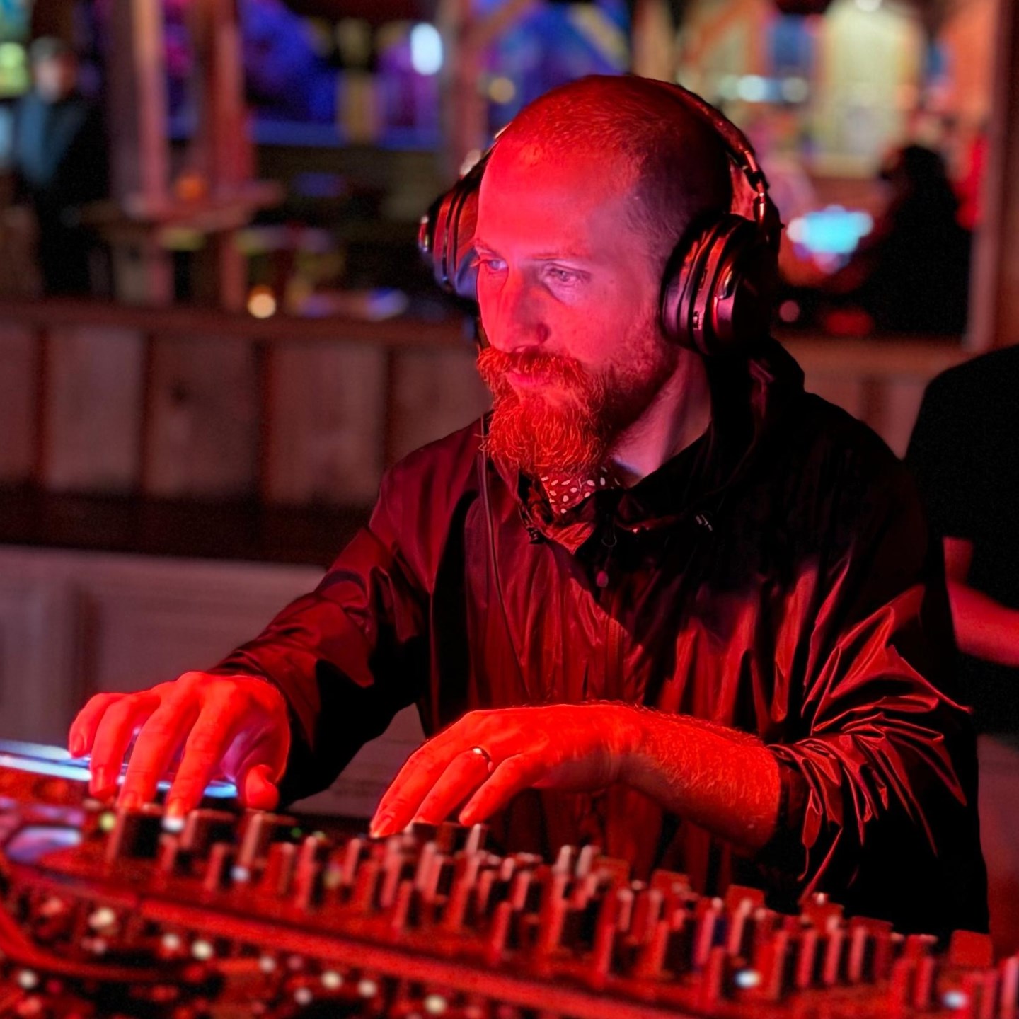 Yoni-W · Tour Dates & Tickets