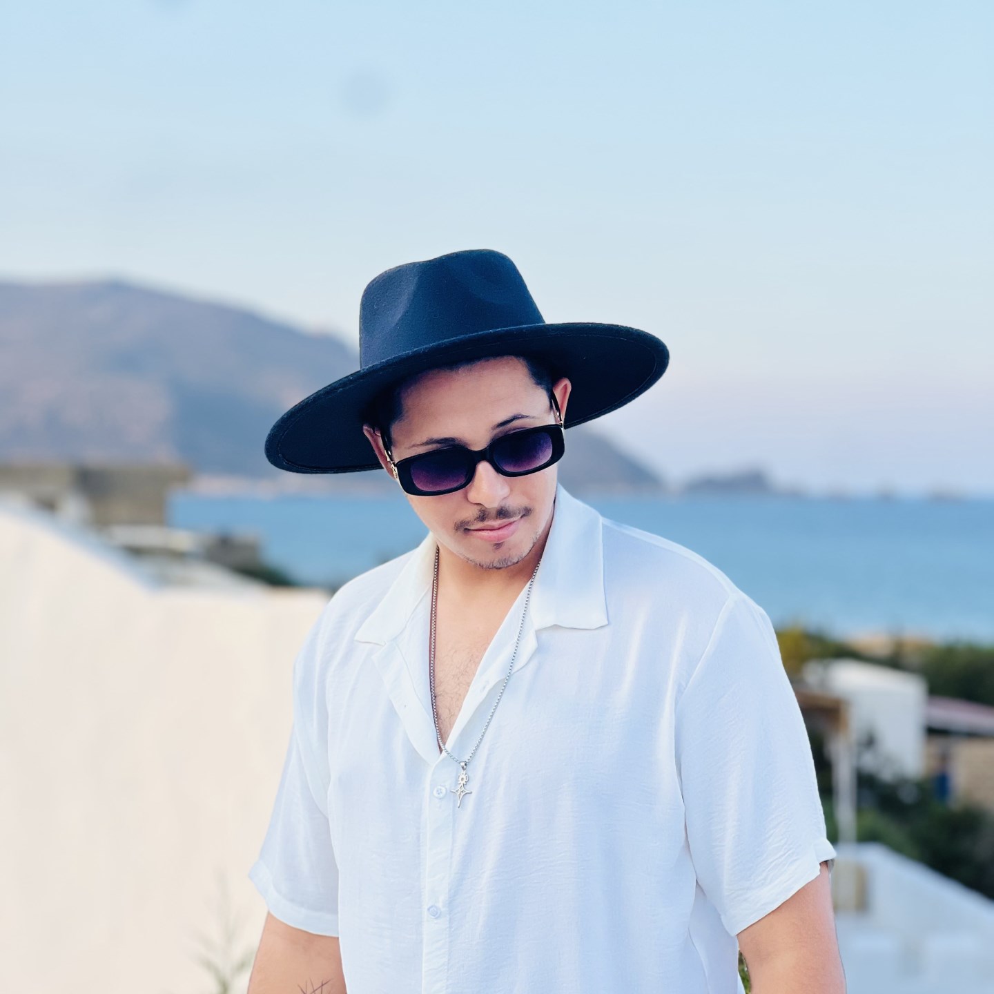 YOUBI · Artist Profile