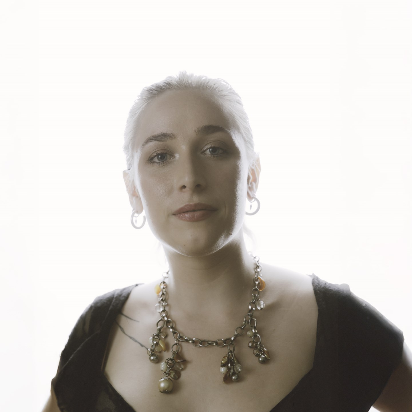 Zara · Artist Profile