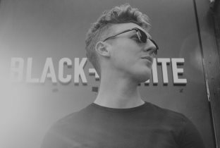 Stefan Lane · Artist Profile