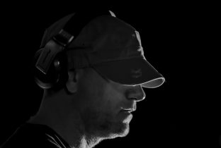 Steve Graham · Artist Profile