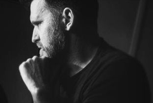 Stuart Wilson · Artist Profile