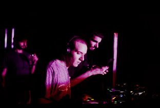 -Test · Artist Profile