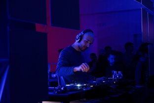 Thomas Brand · Artist Profile