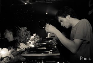 Thomas Moulin · Artist Profile