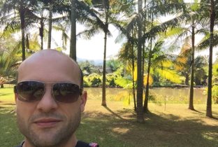 Thomas Walk · Artist Profile