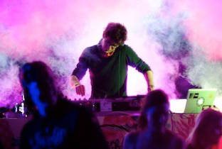 Toby2shoes · Tour Dates & Tickets