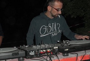 York · Artist Profile